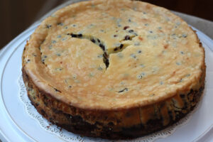 Learn How to Repair a Cracked Cheesecake | DessArts