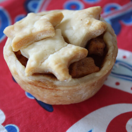 Mini Apple Pies: Bite Sized Holiday Dessert Recipe (Bite Sized) | DessArts