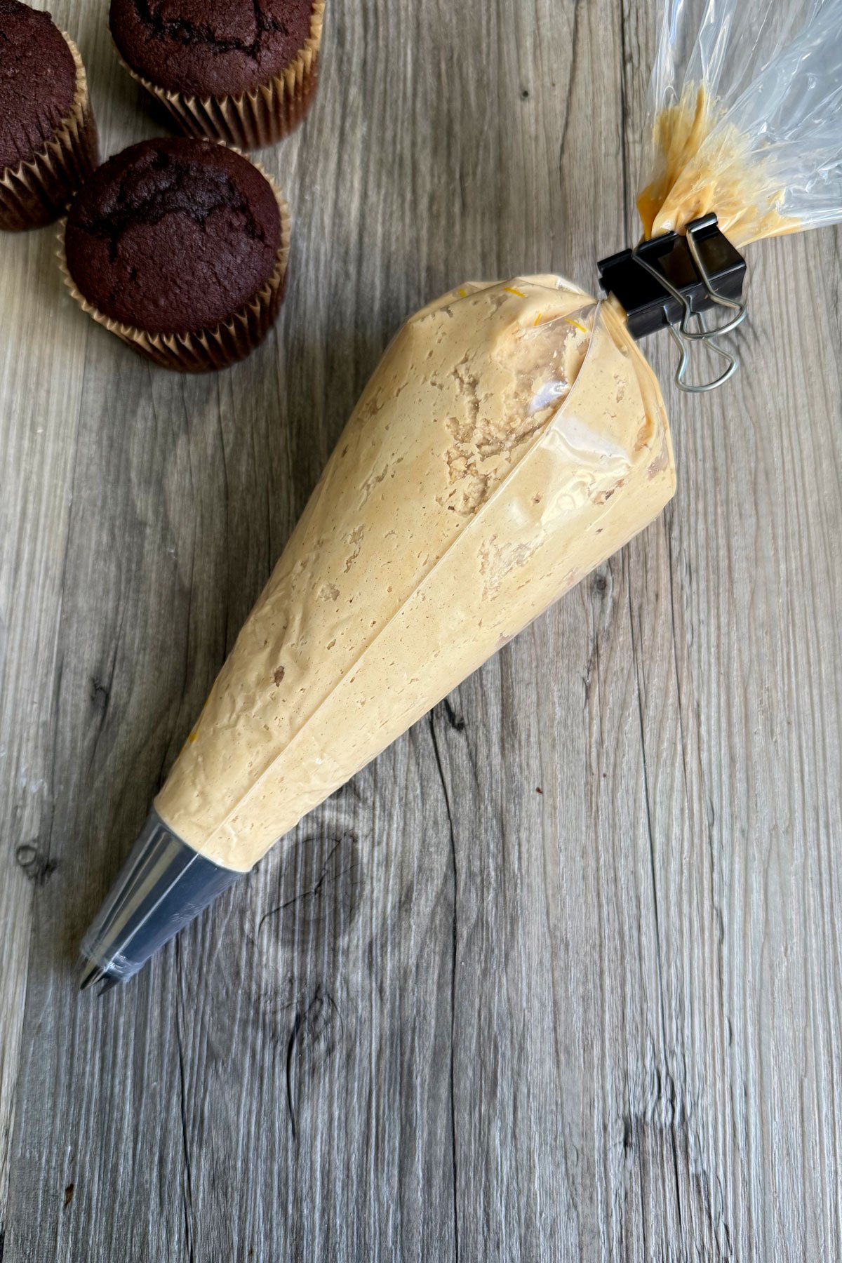 Creamy Peanut Butter Buttercream Frosting Recipe | DessArts