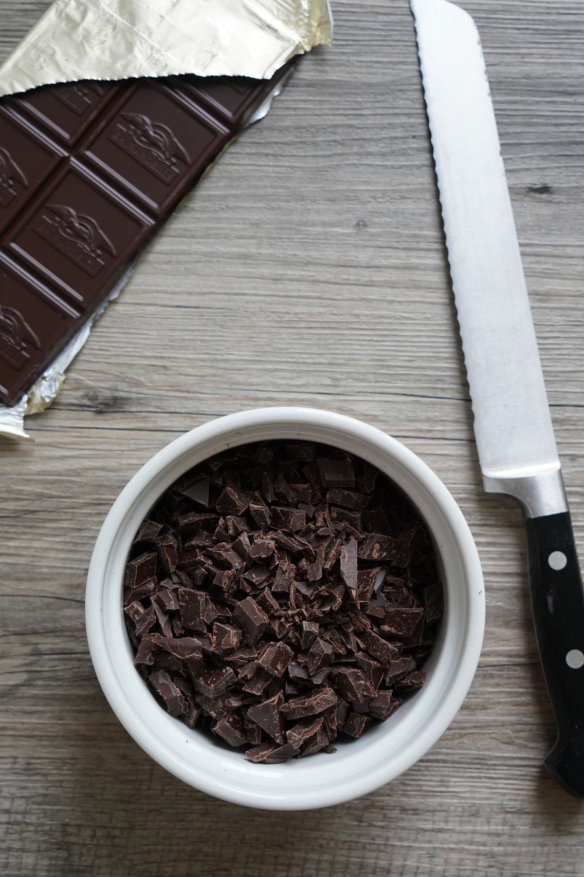 How To Chop Chocolate for Baking (A Complete Guide) | DessArts